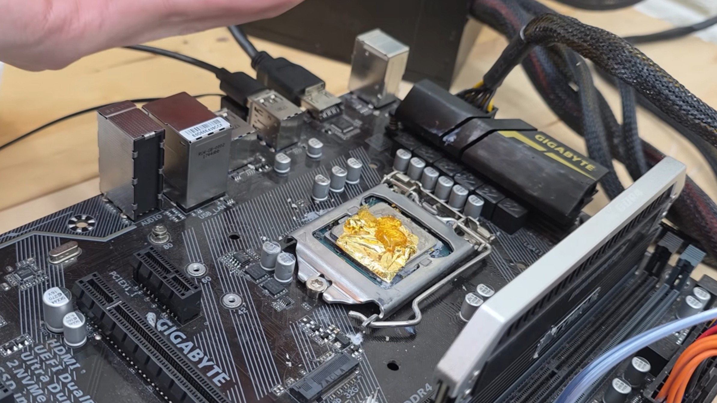 Functional Thermal Paste You Can Eat? One YouTuber Made It - Insider Gaming