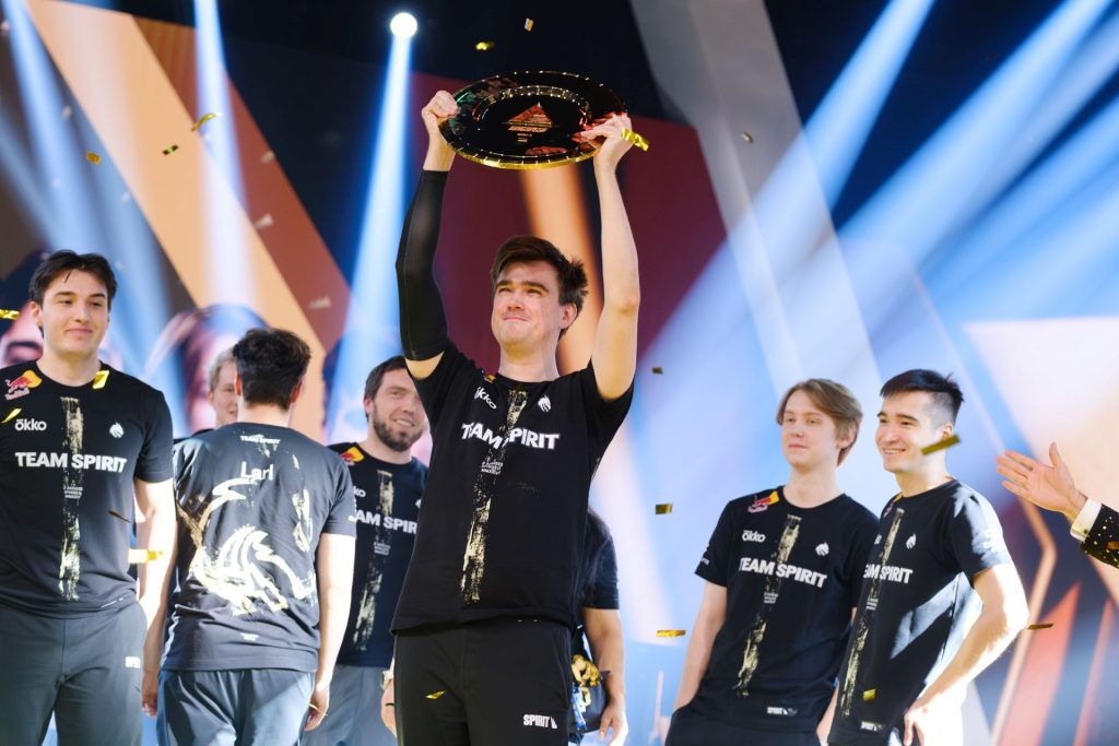 Team Liquid's CLEM Takes Home First Place In StarCraft II Esports World ...